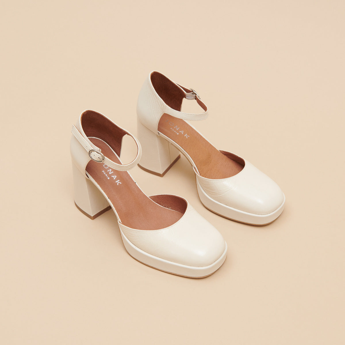 Square toe slippers with strap | Jonak Canada