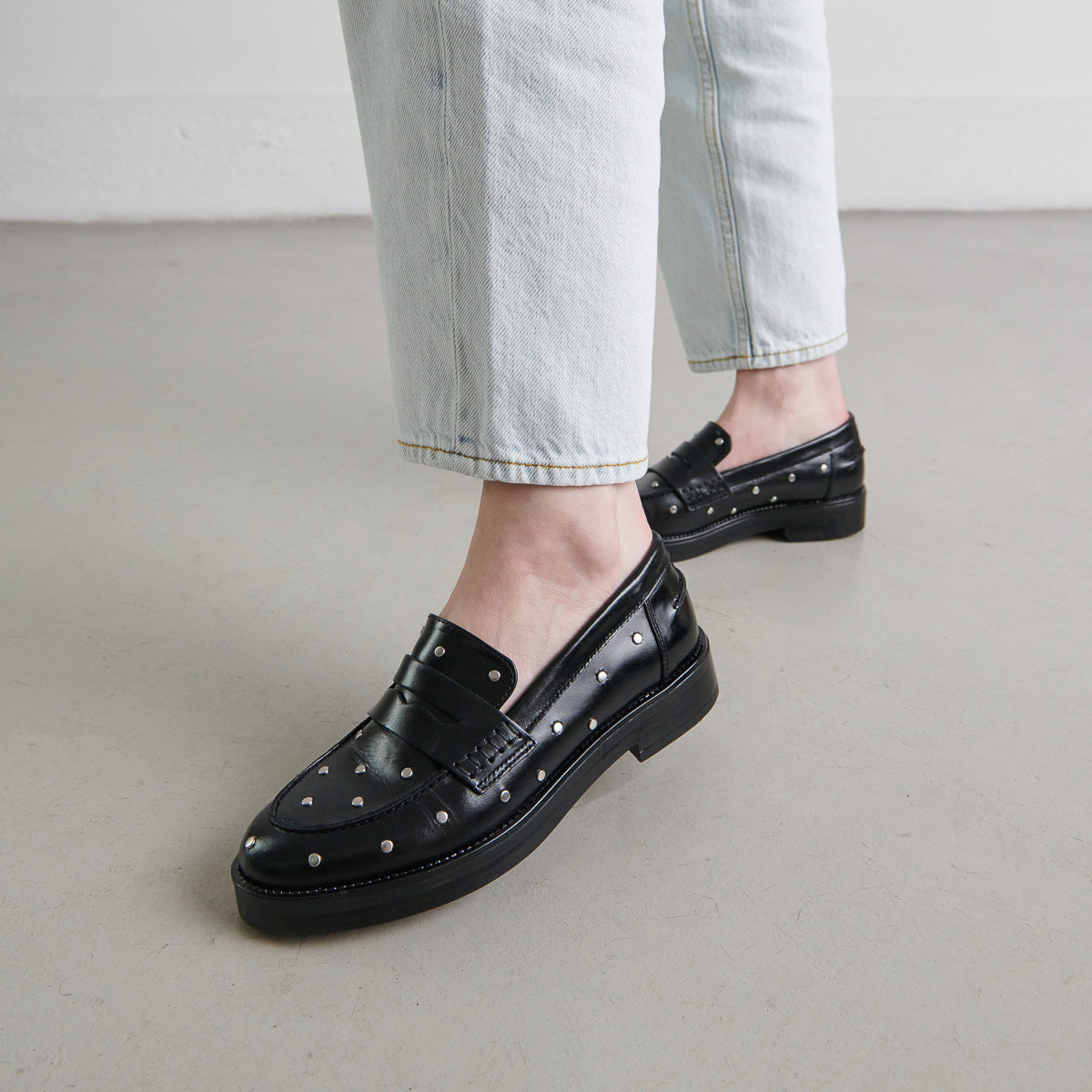 Loafers with silver details | Jonak Canada